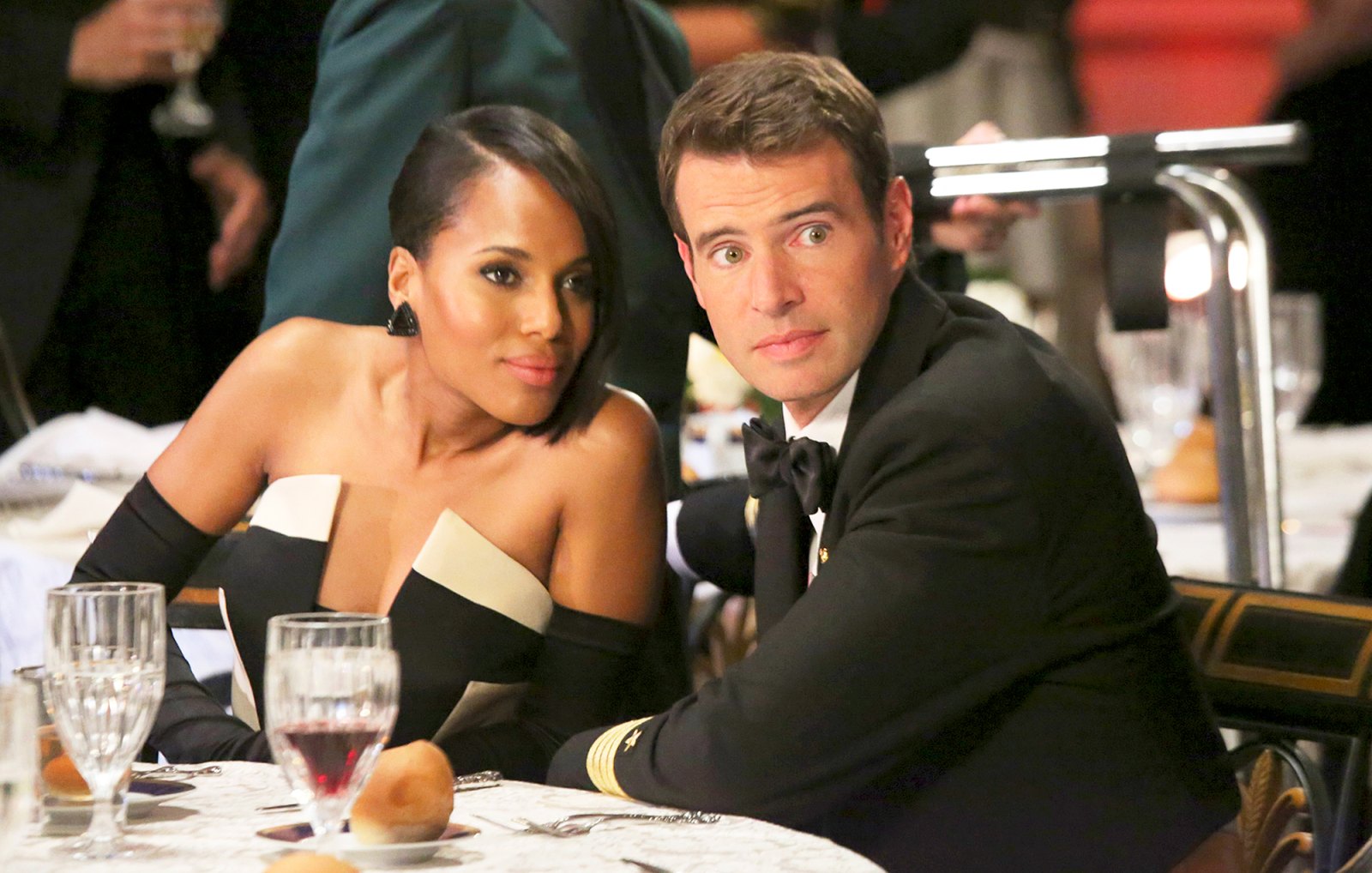 Scandal’s Scott Foley: Jake and Olivia May Stand ‘in the Sun’ By Finale ...