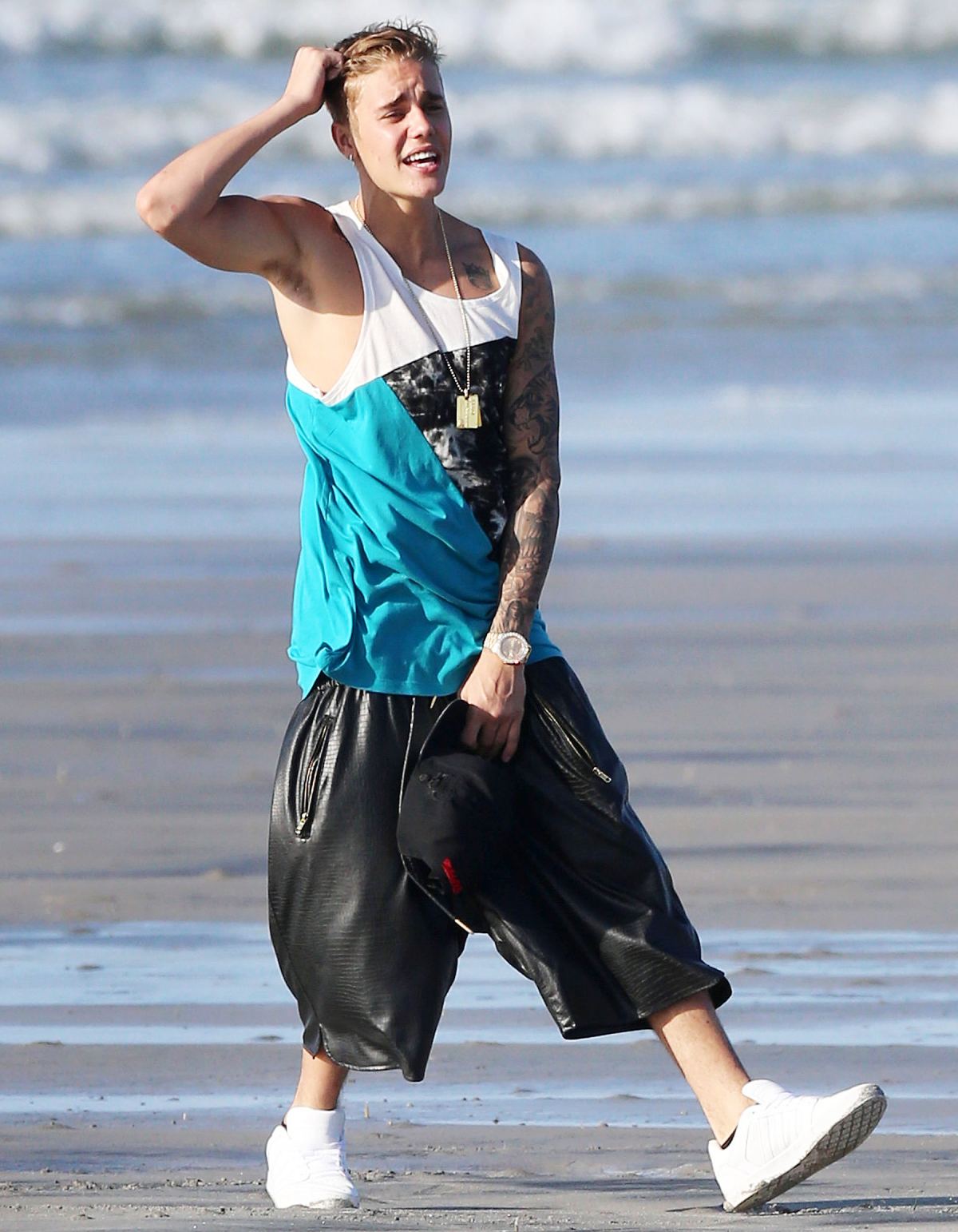 Justin Bieber In The Beach