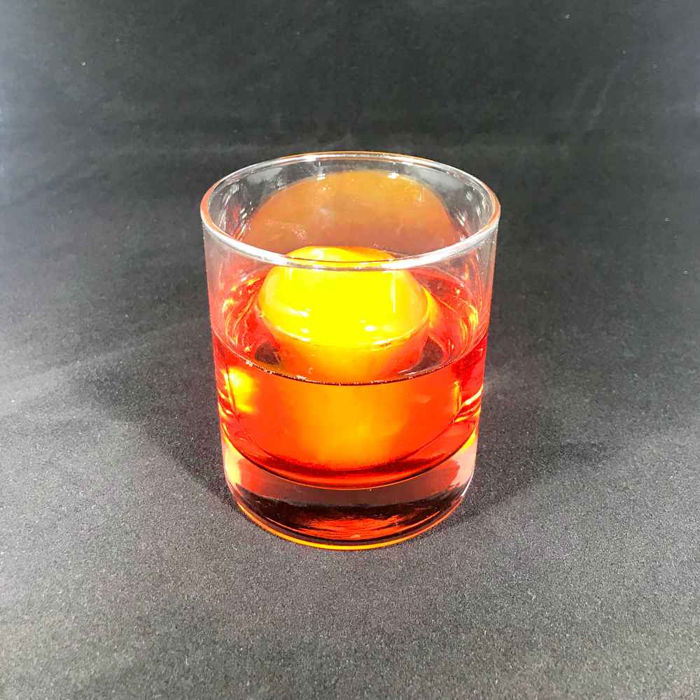 The Golden Globe Ice Cube Recipe You Need for Your Viewing Party | Us ...