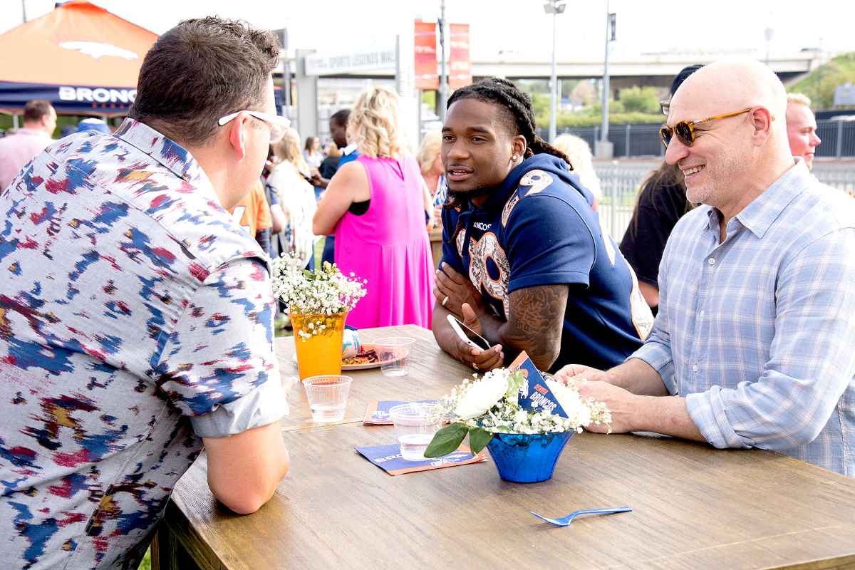 'Top Chef' Sneak Peek: Contestants Elevate Tailgating Food | Us Weekly