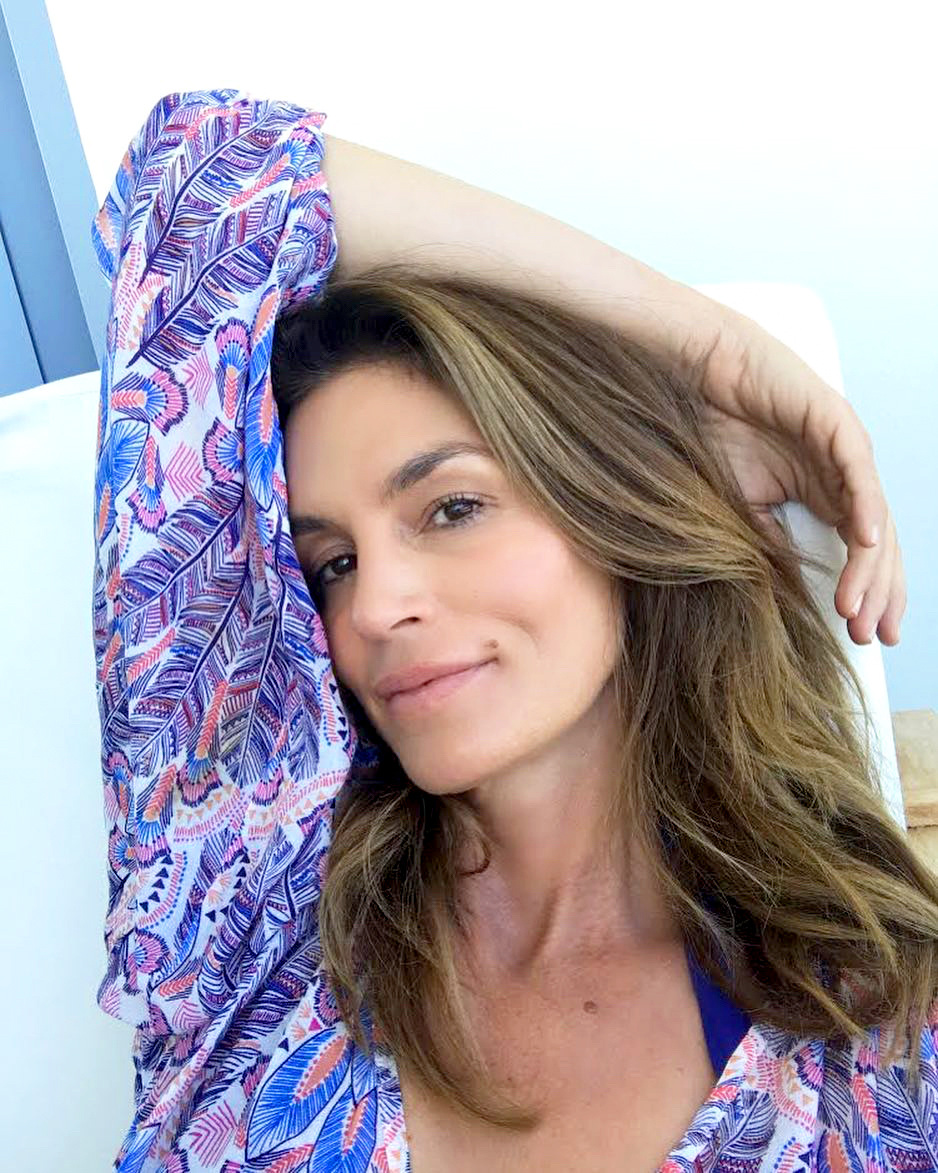Cindy Crawford Fashion, Hair, Makeup Through the Years | Us Weekly