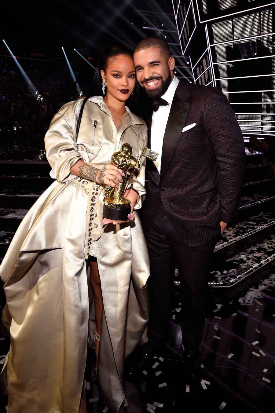 Drake Unfollows Rihanna on Instagram After Her Friendship Remarks | Us ...