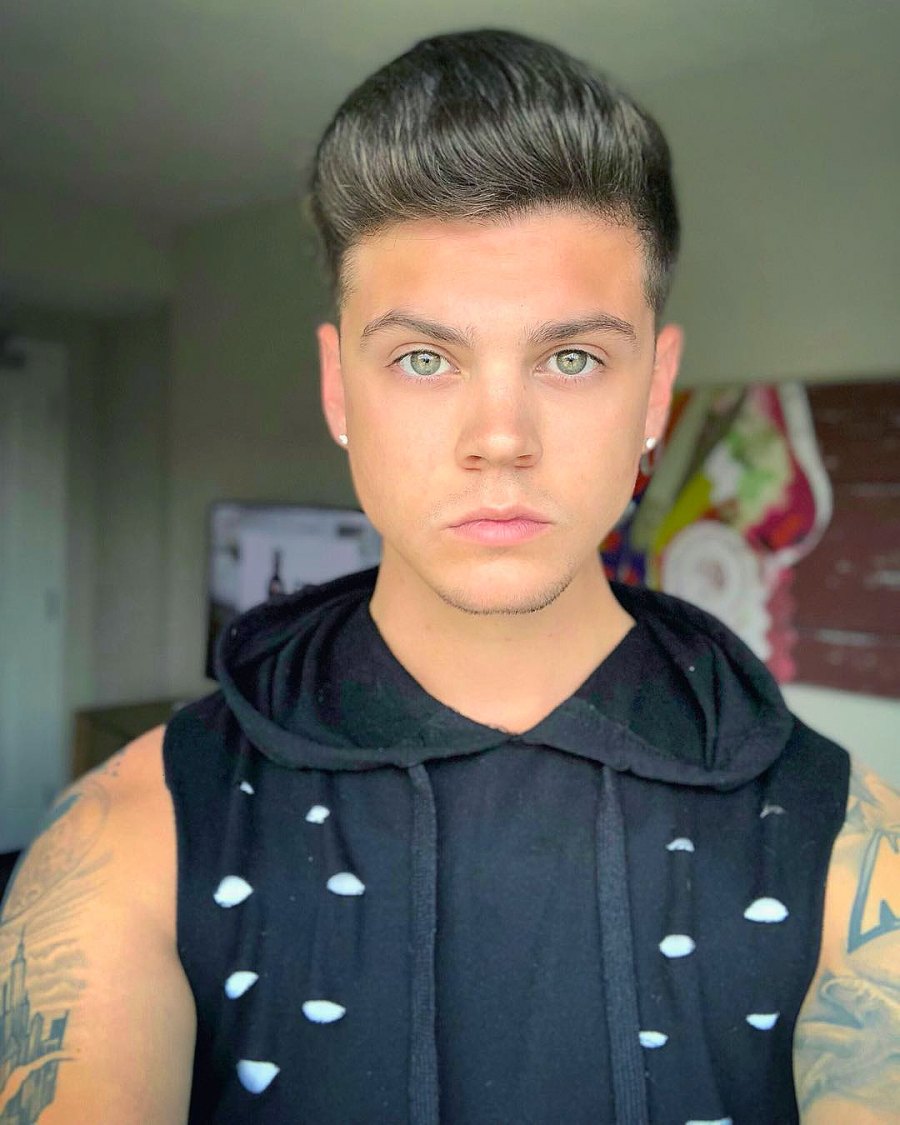 Tyler Baltierra Posts Shirtless Selfie After 40-Lb Weight Loss | Us Weekly