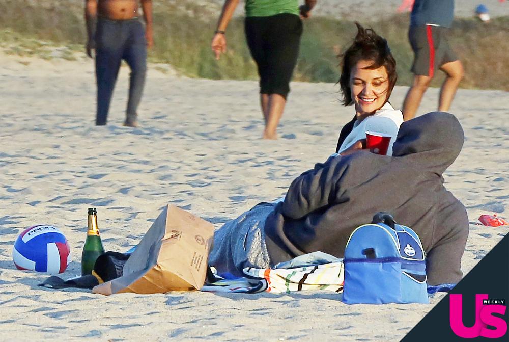 Katie Holmes, Jamie Foxx Pack on the PDA on Malibu Beach | Us Weekly