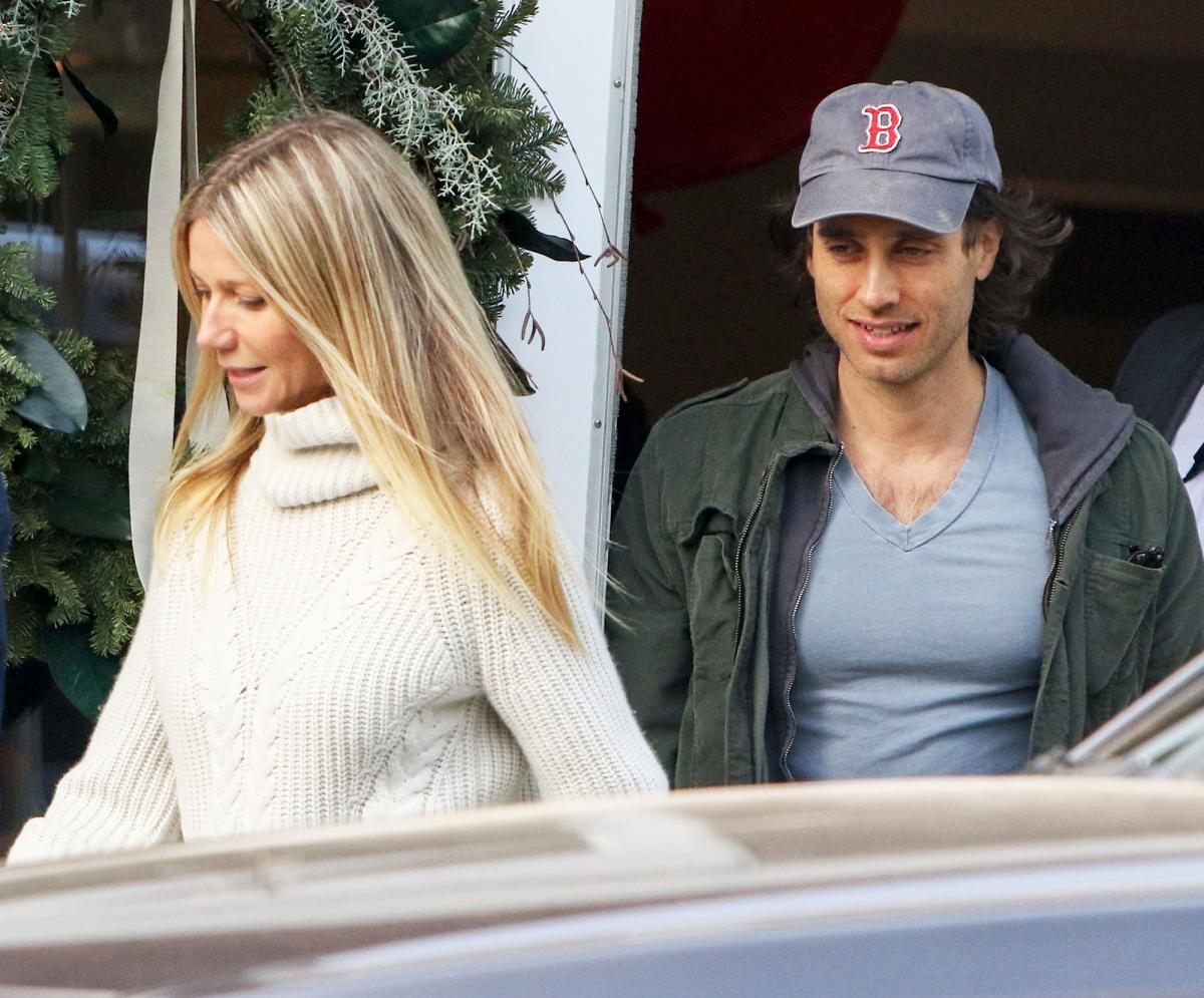 Gwyneth Paltrow and Brad Falchuk Have a ‘Star Is Born’ Halloween | Us ...