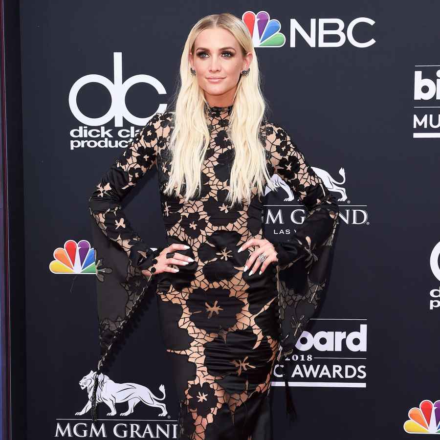 Ashlee Simpson Not Surprised by Jessica, Nick Lachey Split | Us Weekly