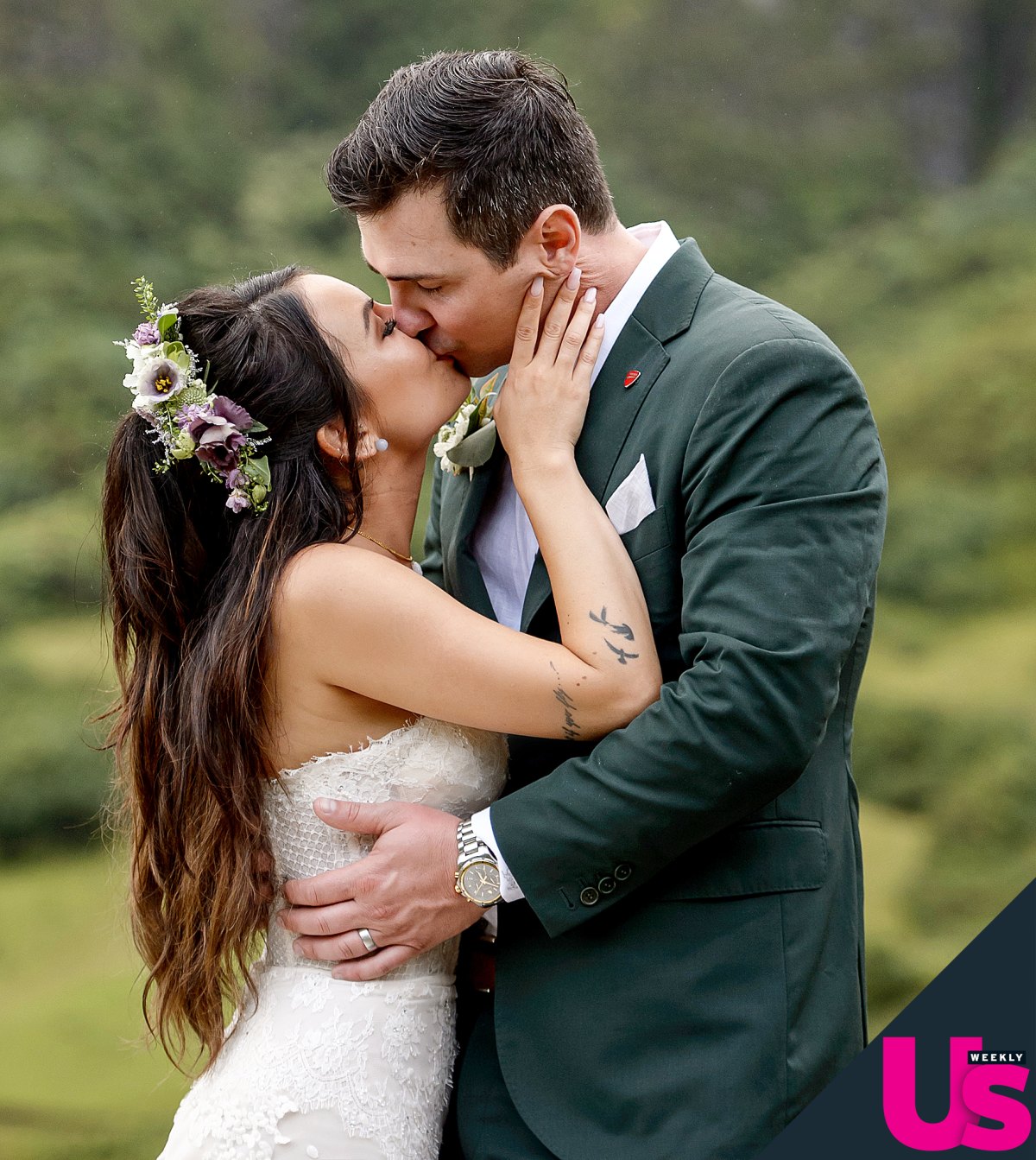 Janel Parrish Marries Chris Long in Hawaii: Pics