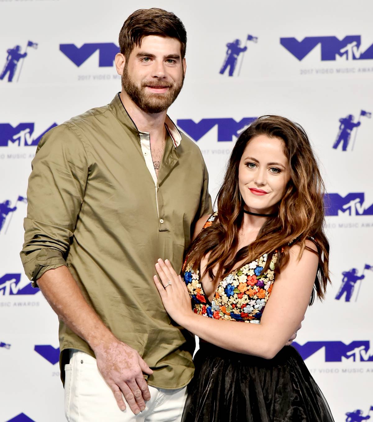 Jenelle Evans Gets a Kiss From David Eason After Assault Allegations ...
