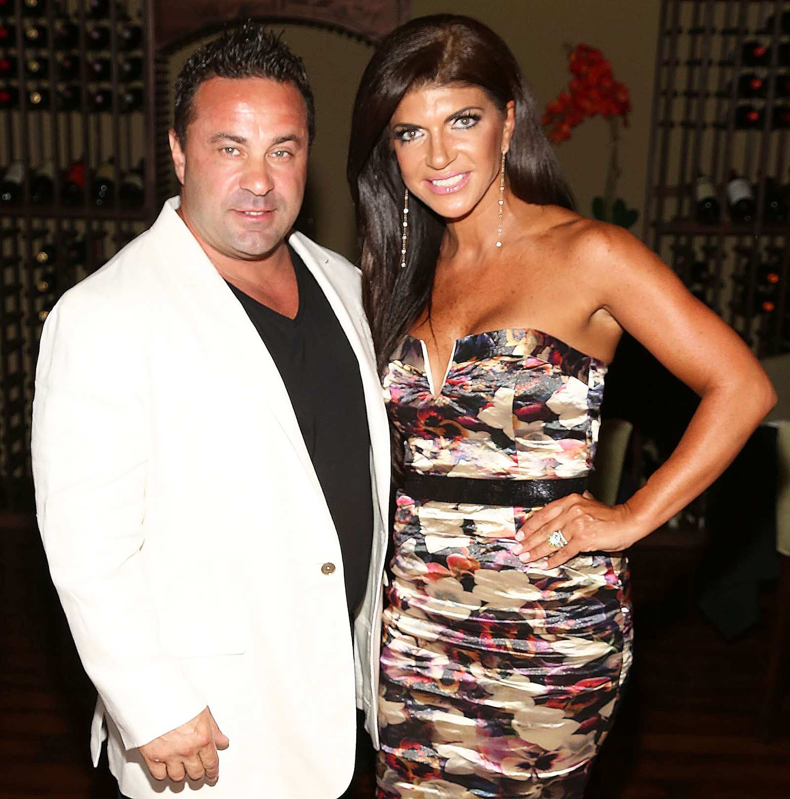 Teresa Giudice Ditches Wedding Ring Amid Joe Giudice Deportation | Us ...