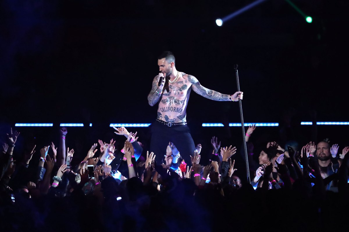 Adam Levine Strips Down During Super Bowl 2019 Halftime Show