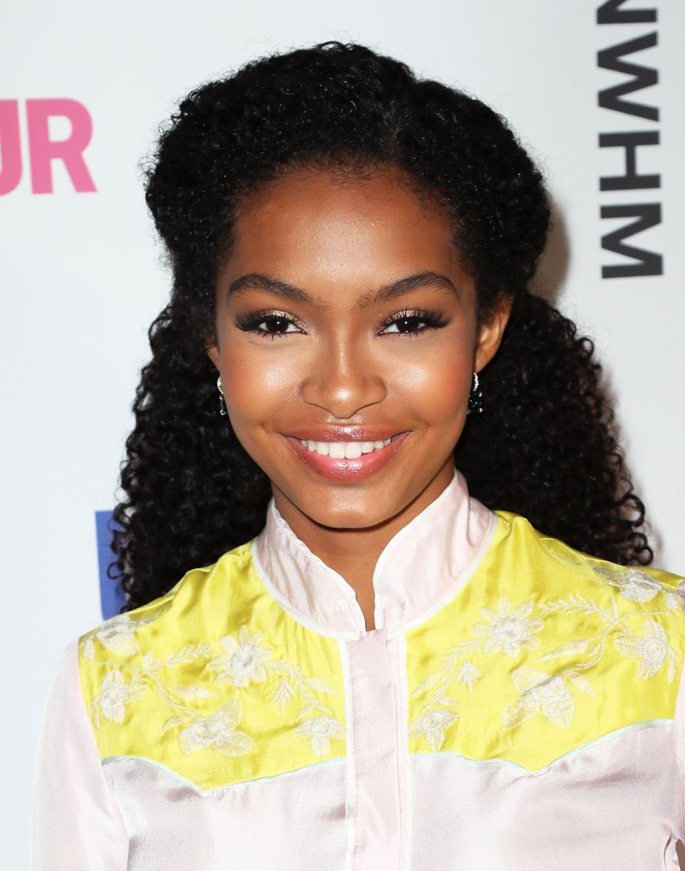 Yara Shahidi’s Best Hair Looks: Curls, Braids, Buns | Us Weekly