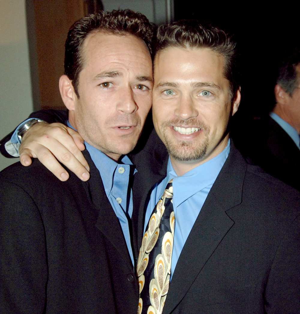 Luke Perry Dead: ‘Beverly Hills, 90210’ Stars React | Us Weekly