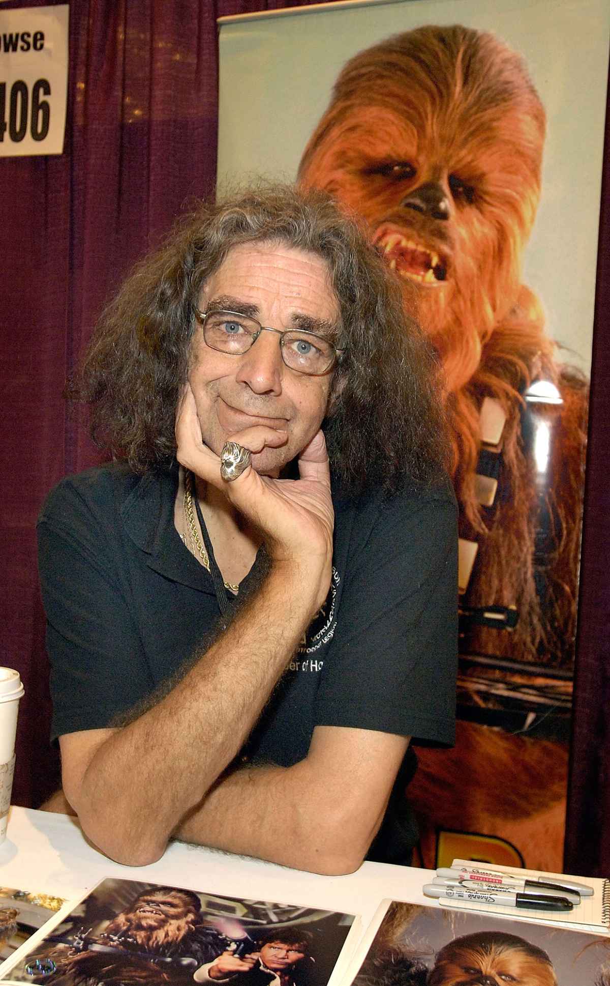 ‘Star Wars’ Actor Peter Mayhew Dies at the Age of 74 | Us Weekly