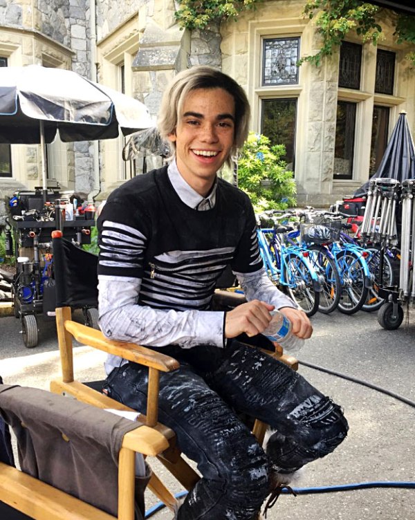 Cameron Boyce Dead: ‘Descendants’ Cast Pays Tribute | Us Weekly