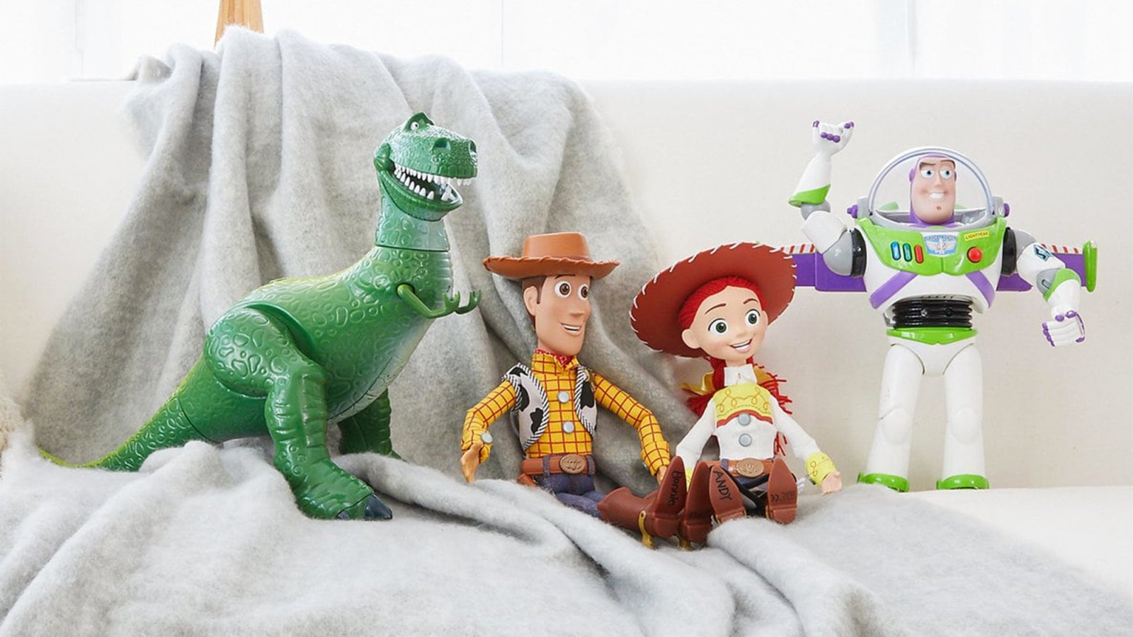 Disney Pixar Toy Story Woody And Buzz Lightyear Action Figure Toys Disney Pixar Toy Story Woody And Buzz Lightyear Action Figure Toys