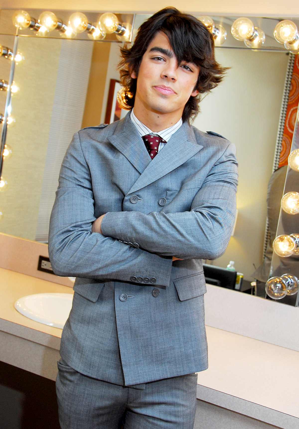 Joe Jonas’ Hotness Evolution Through the Years: Photos | Us Weekly