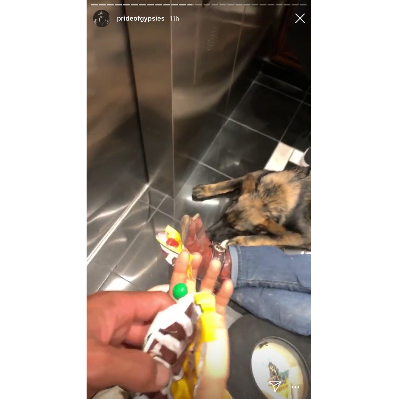 Jason Momoa Gets Stuck on Elevator, Chronicles Ordeal on Instagram | Us ...