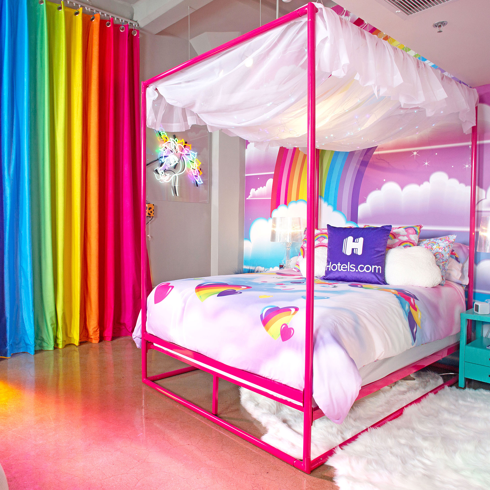 Lisa Frank Hotel Suite Features '90s Snacks, More: Photos