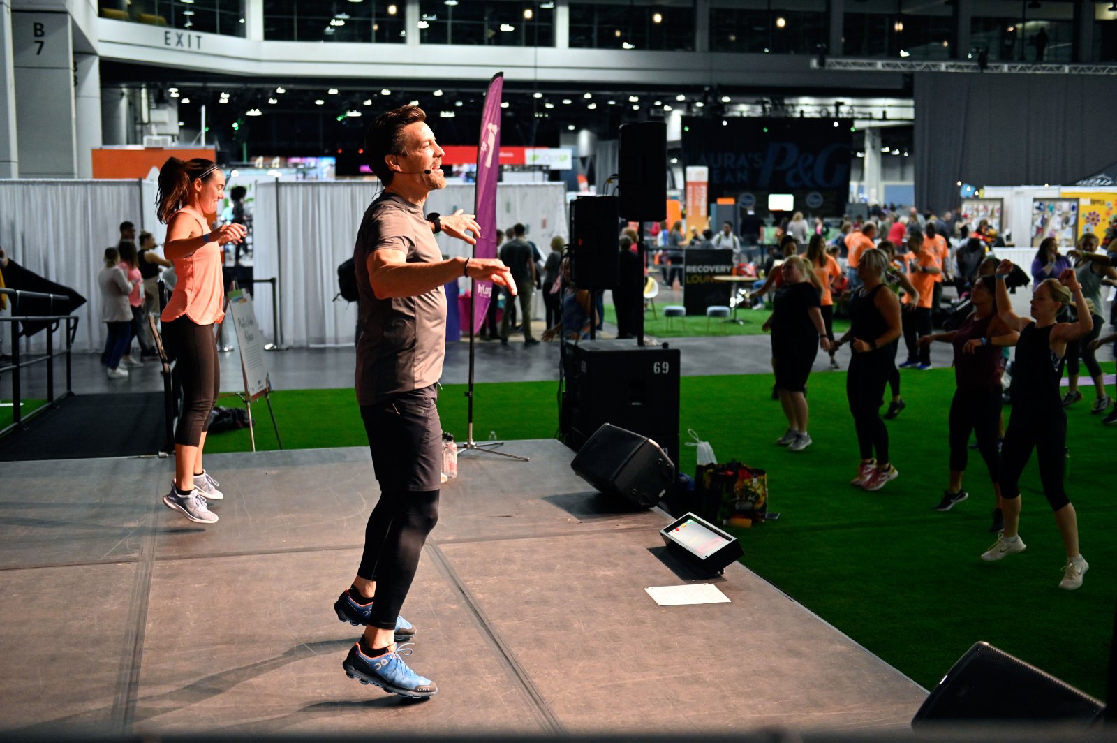 Wellness Your Way Festival: Stars Come Out for Day 2 in Cincinnati | Us ...