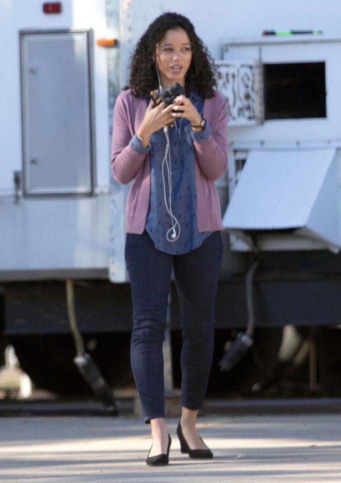 Justin Timberlake Alisha Wainwright Hang Out in Trailer on Set: Photos ...