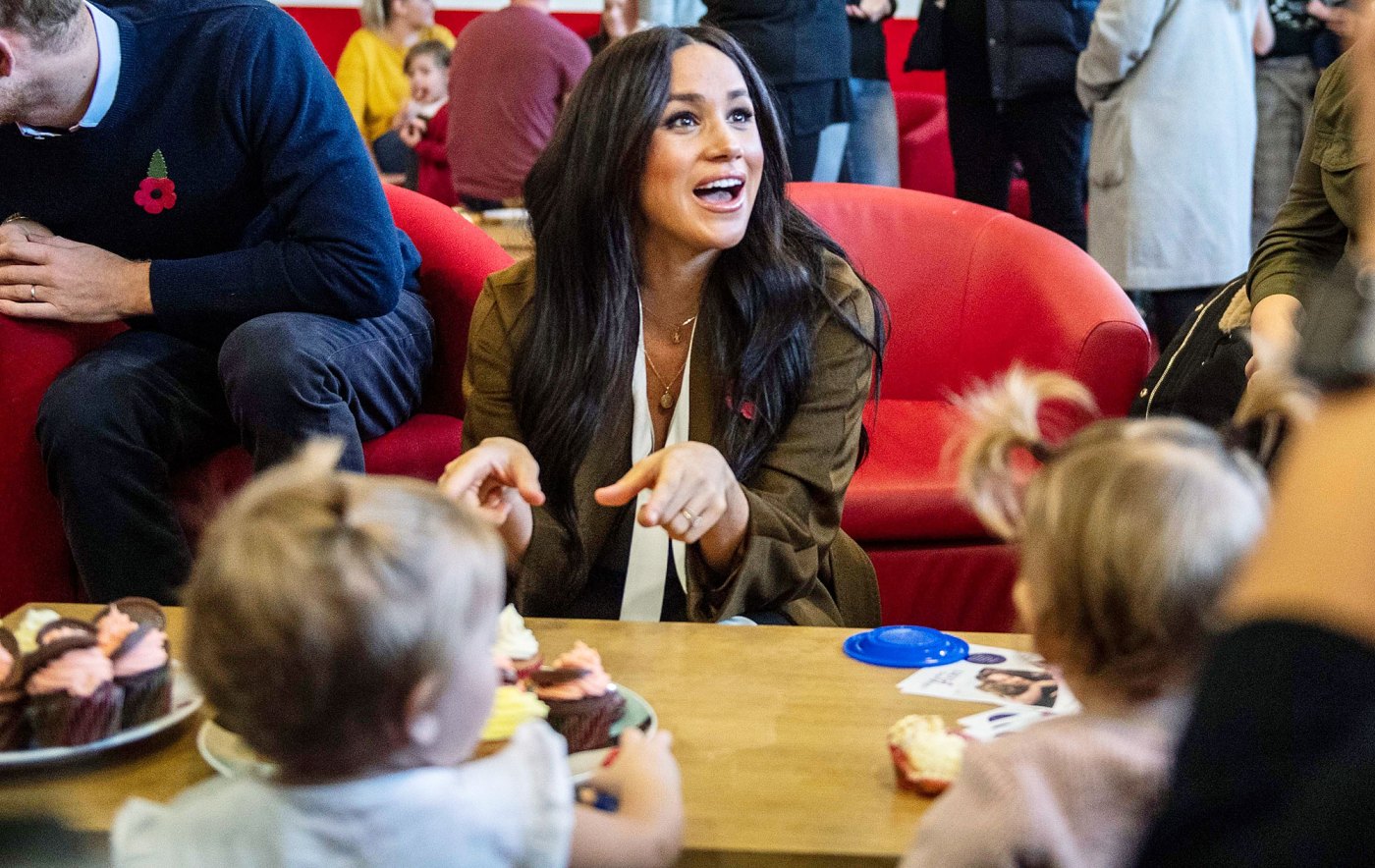 Duchess Meghan, Prince Harry’s Son Archie Is Crawling, Has 2 Teeth | Us ...