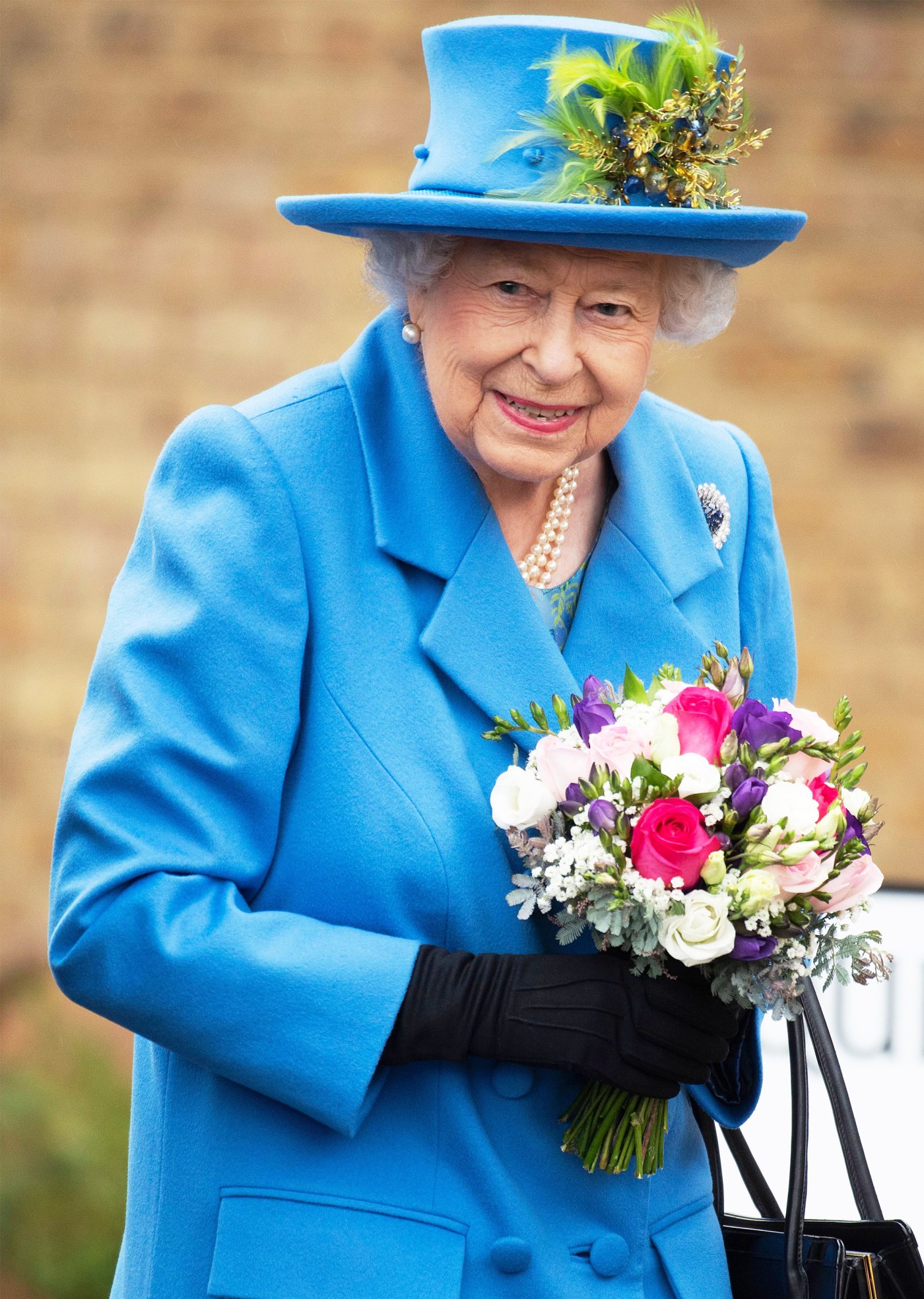 Queen Elizabeth Will No Longer Wear Real Fur | Us Weekly