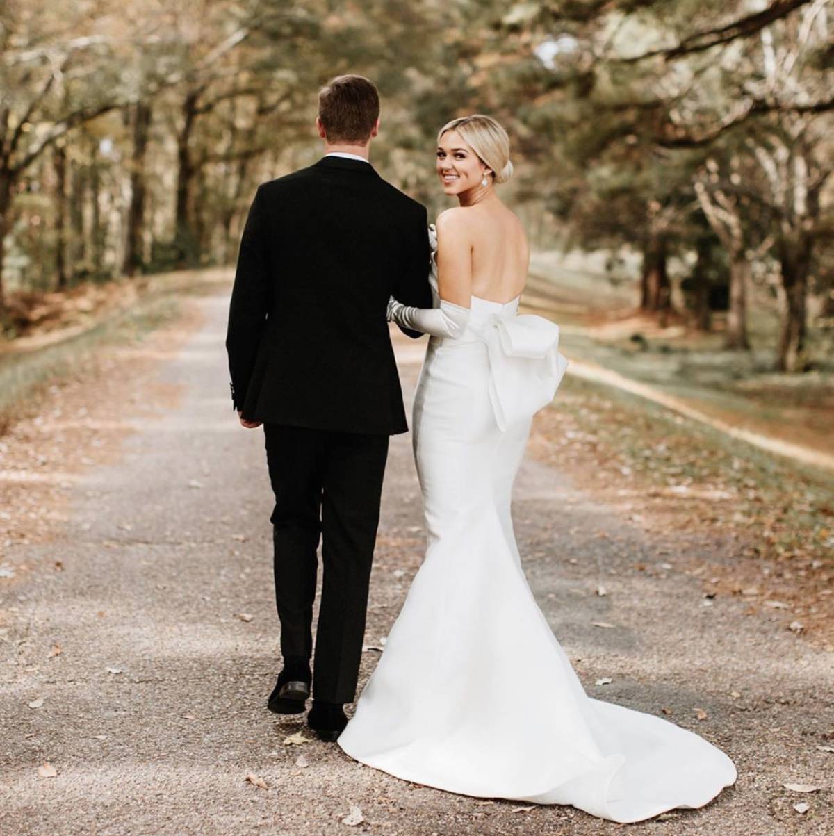 Sadie Robertson and Husband Christian Huff Share First Wedding Photos ...