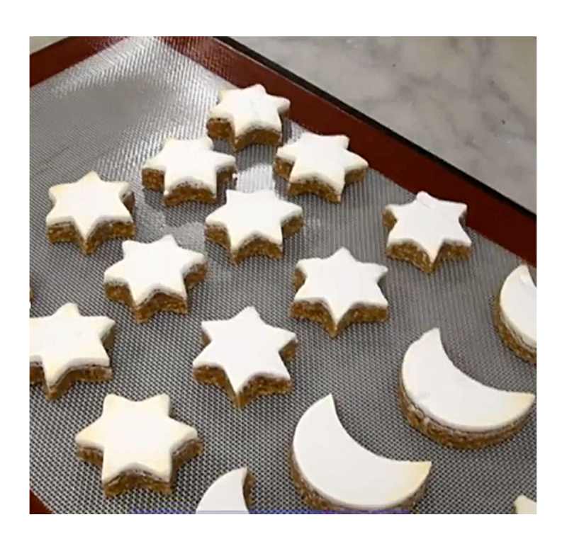 Buckingham Palace Shares Cinnamon Stars Holiday Cookie Recipe | Us Weekly