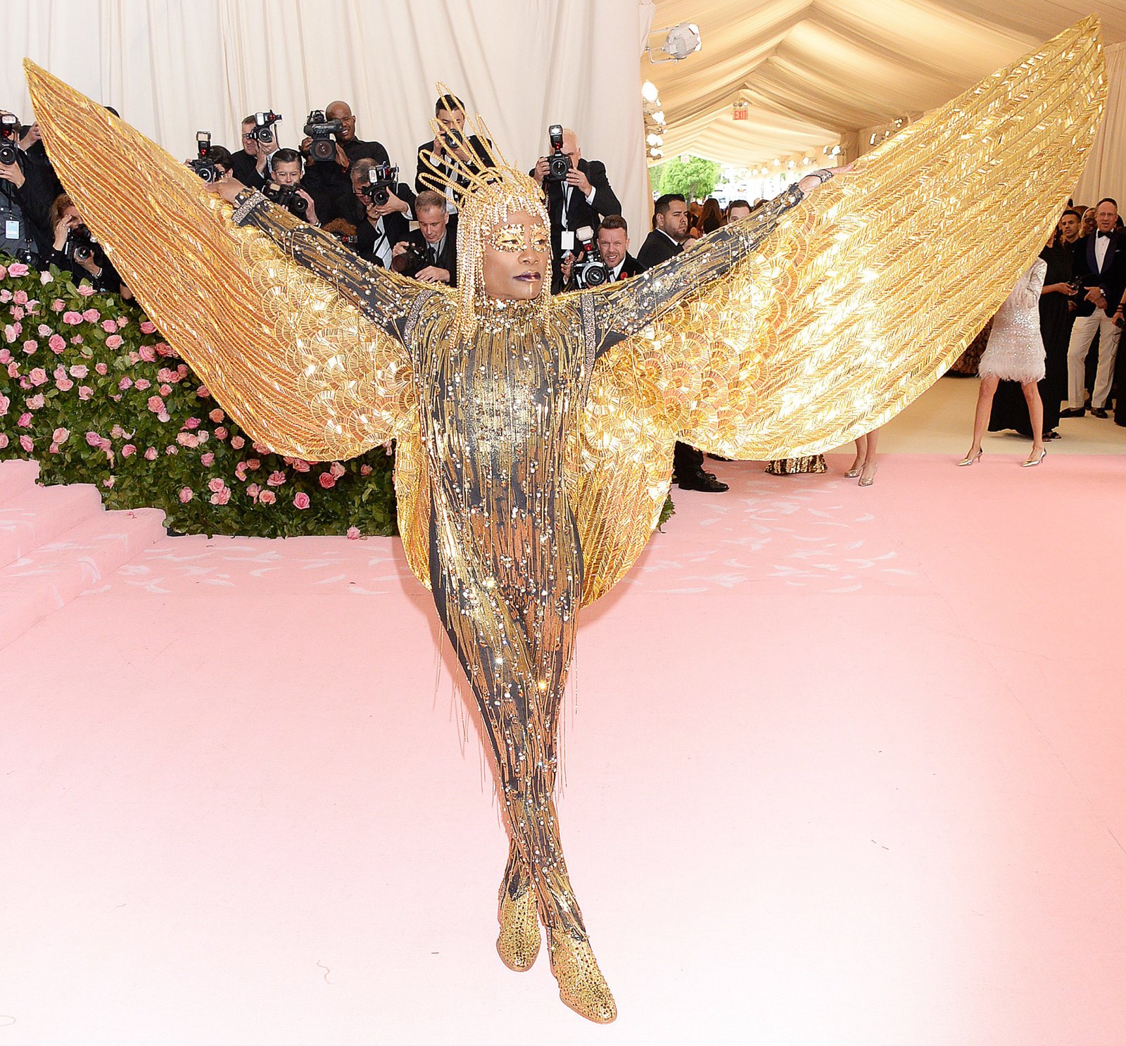 Billy Porter's Best Red Carpet Fashion, Beauty Moments - Entertainer.news