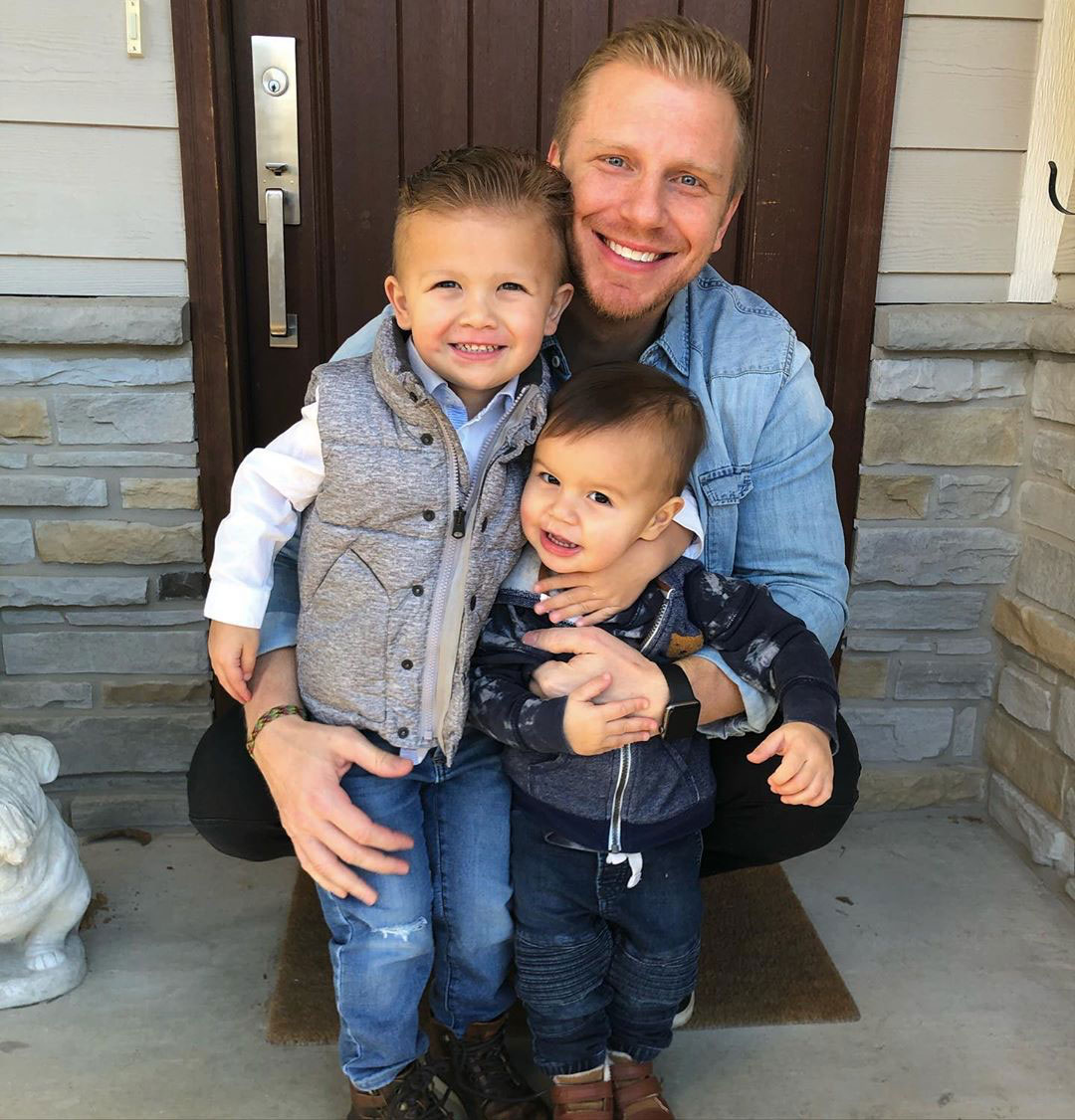 Catherine Giudici, Sean Lowe’s Family Album With Samuel, Isaiah, Mia ...
