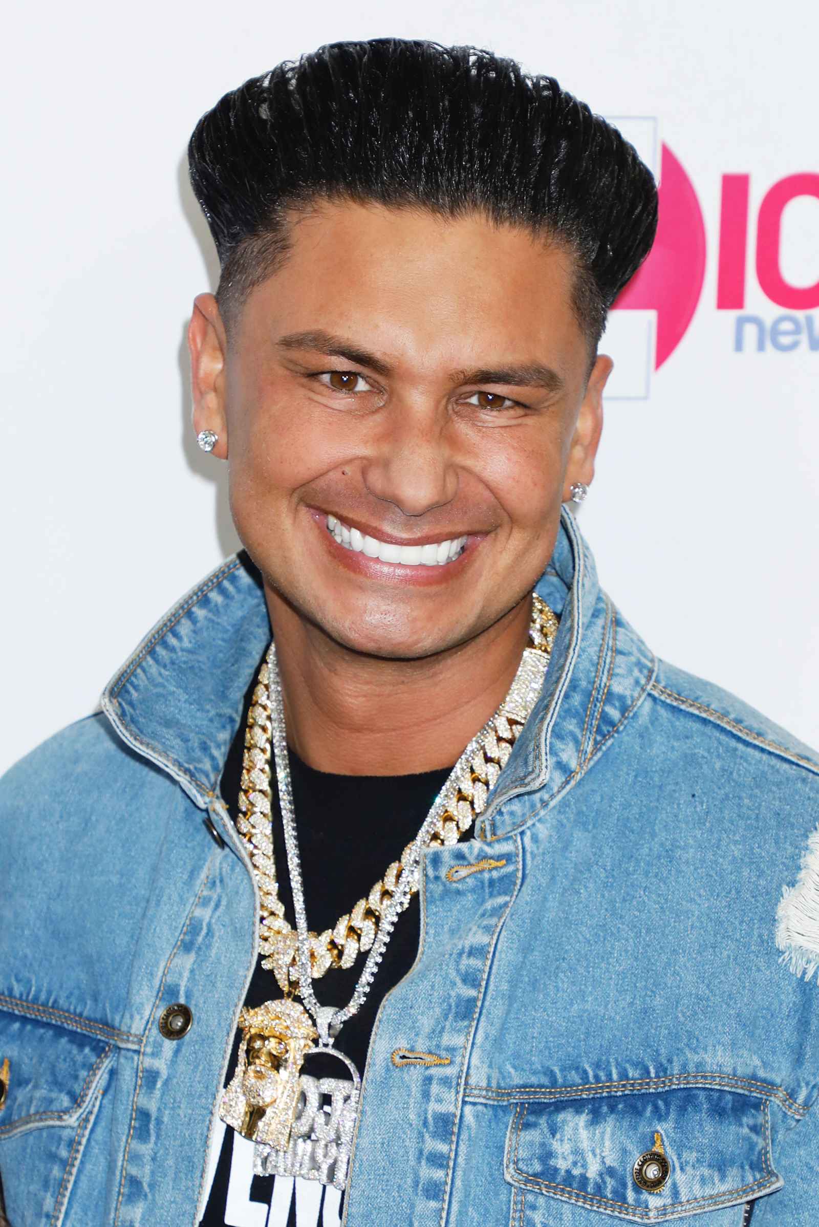 Pauly D and Got2b Reveal Limited-Edition Blowout Essentials | Us Weekly