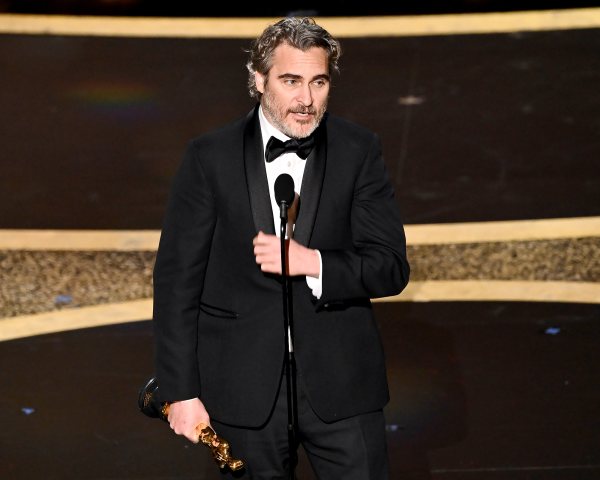 Oscars 2020: Joaquin Phoenix Wins 1st Oscar for Best Actor in ‘Joker ...