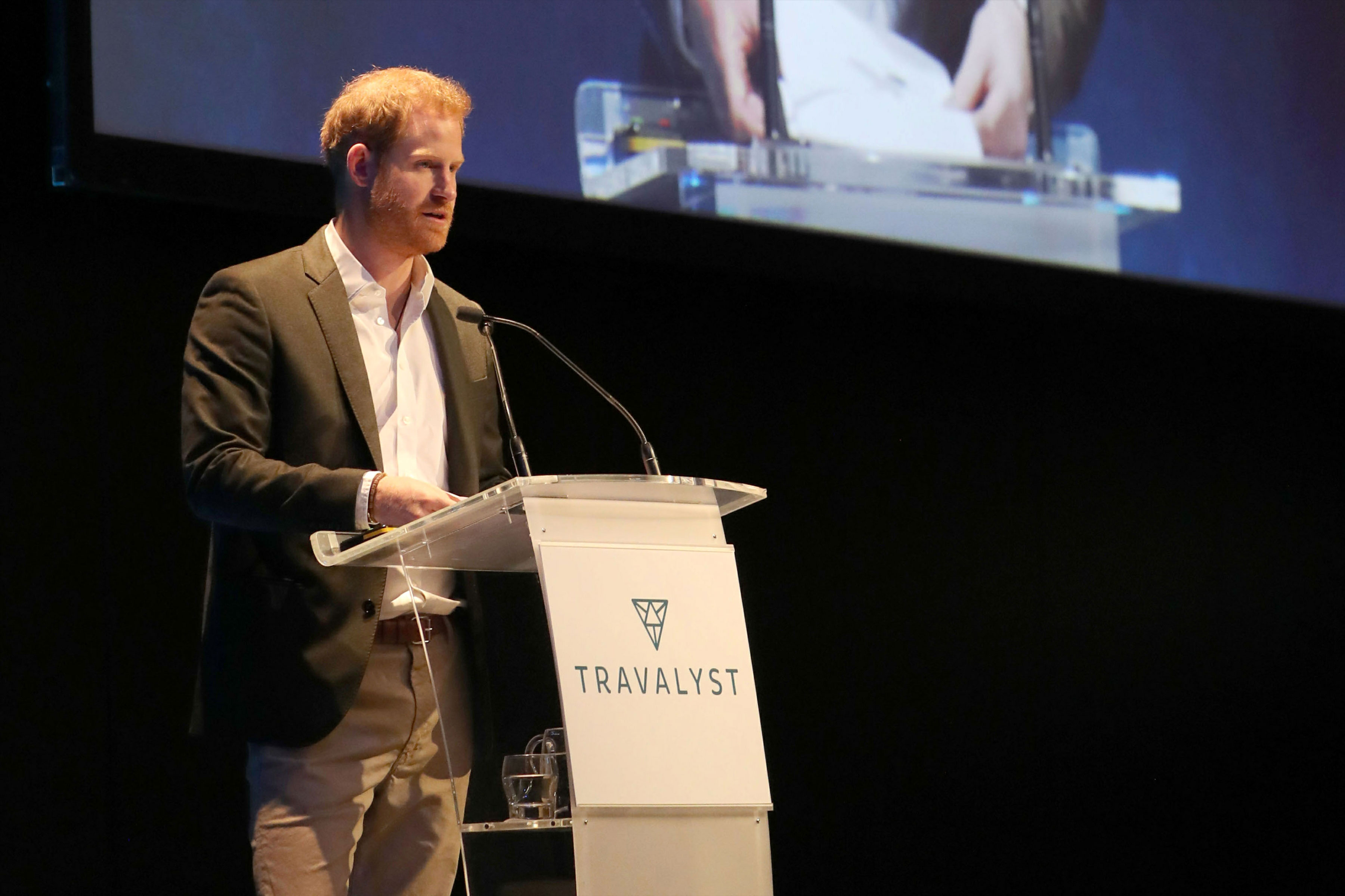 Prince Harry Asks to Be Called ‘Harry’ at 1st U.K. Event Since Move ...