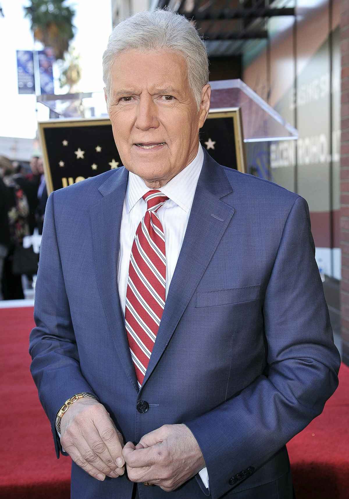 Jeopardy's Alex Trebek Shares Update 1 Year After Cancer Diagnosis | Us ...
