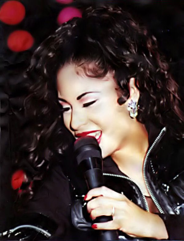 Selena Quintanilla: Her Life in Photos | Us Weekly