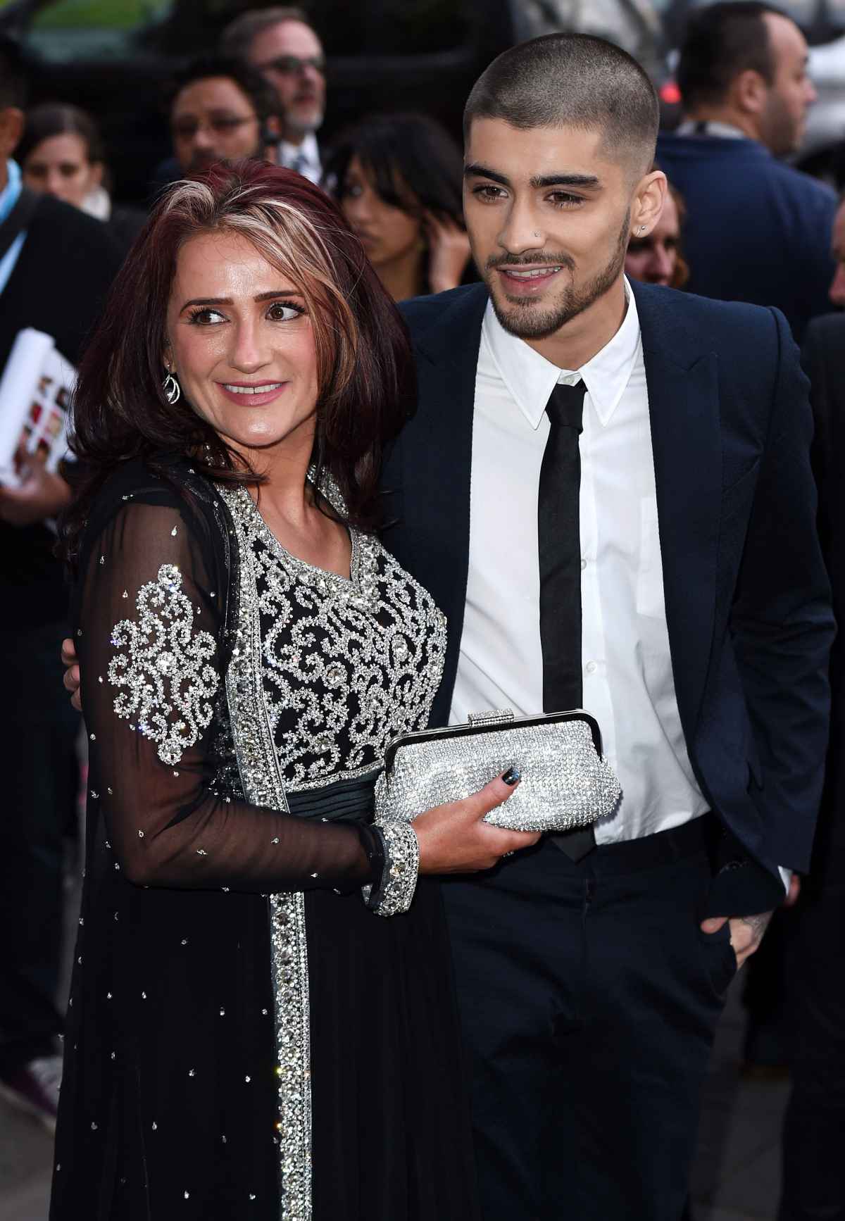 Inside Pregnant Gigi Hadid, Zayn Malik’s Bond With Their Parents | Us ...