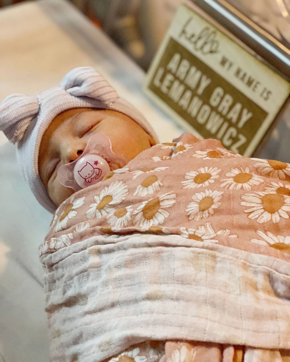 Jill Wagner Gives Birth to 1st Child With Husband David Lemanowicz ...