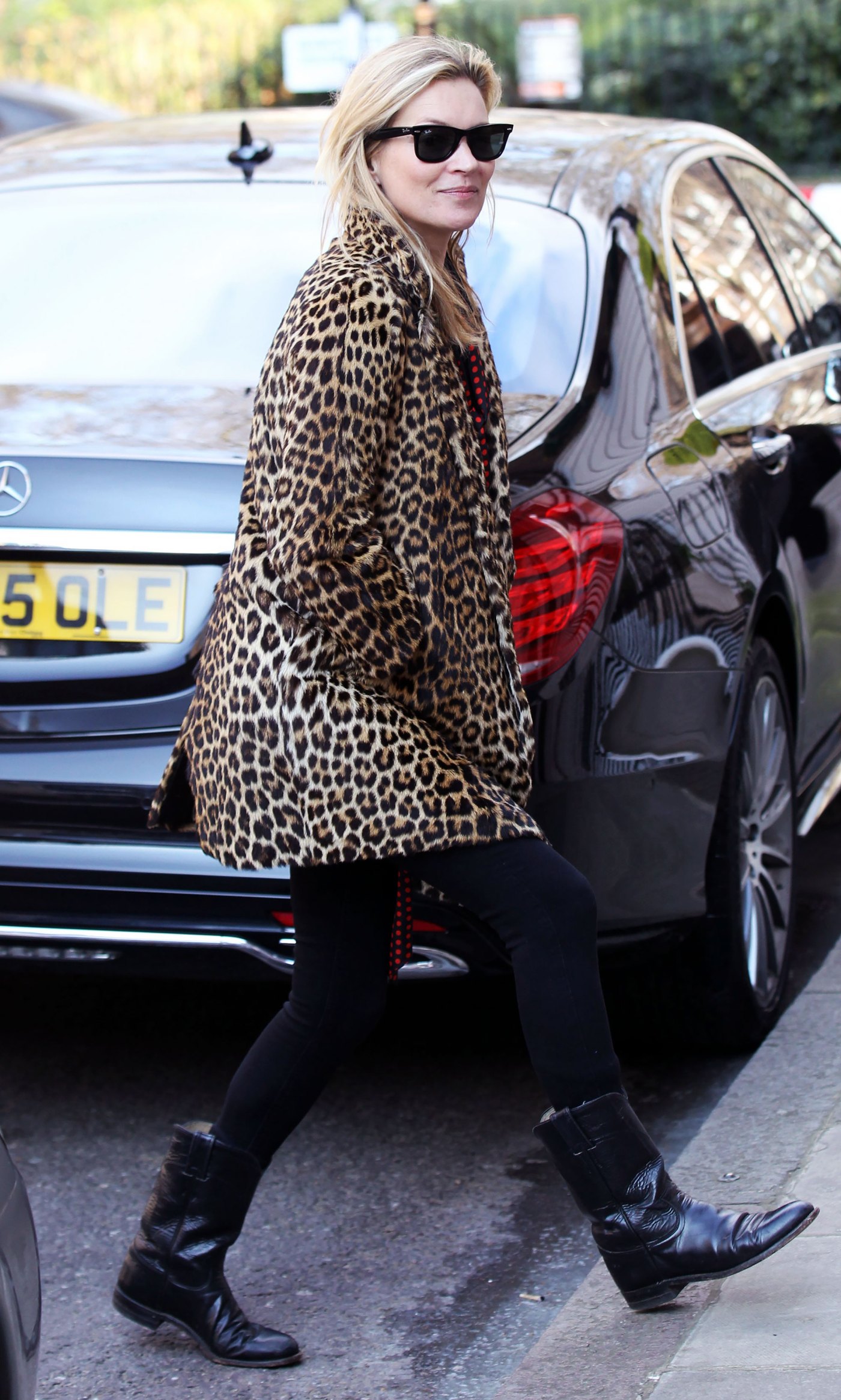 Kate Moss Sold Her Iconic Leopard Coat for Coronavirus Relief | Us Weekly