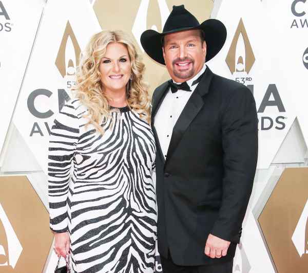 Garth Brooks, Trisha Yearwood’s Camp Possibly Exposed to COVID-19 | Us ...