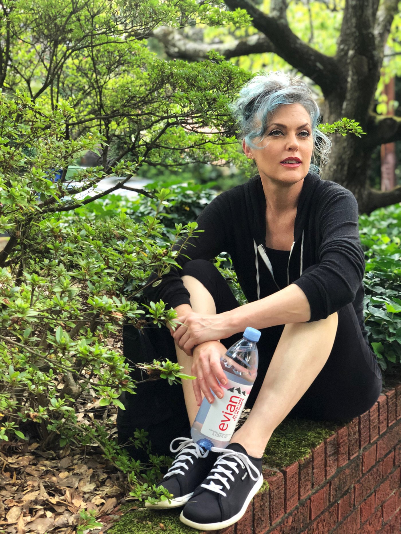 Parent Trap's Elaine Hendrix Debuts New Evian Bottle | Us Weekly