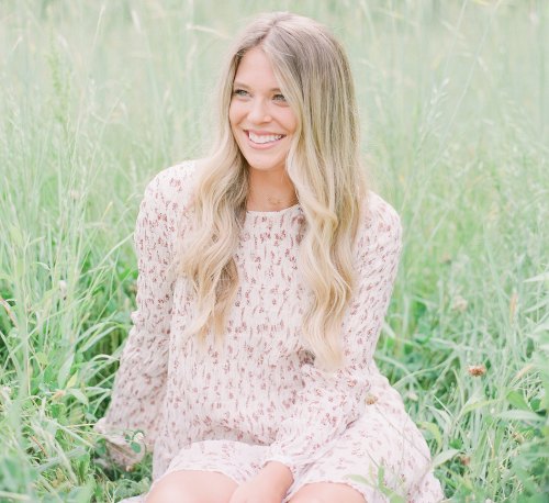 Lauren Akins Teases Memoir ‘Live in Love,’ Talks Thomas Rhett, Kids ...