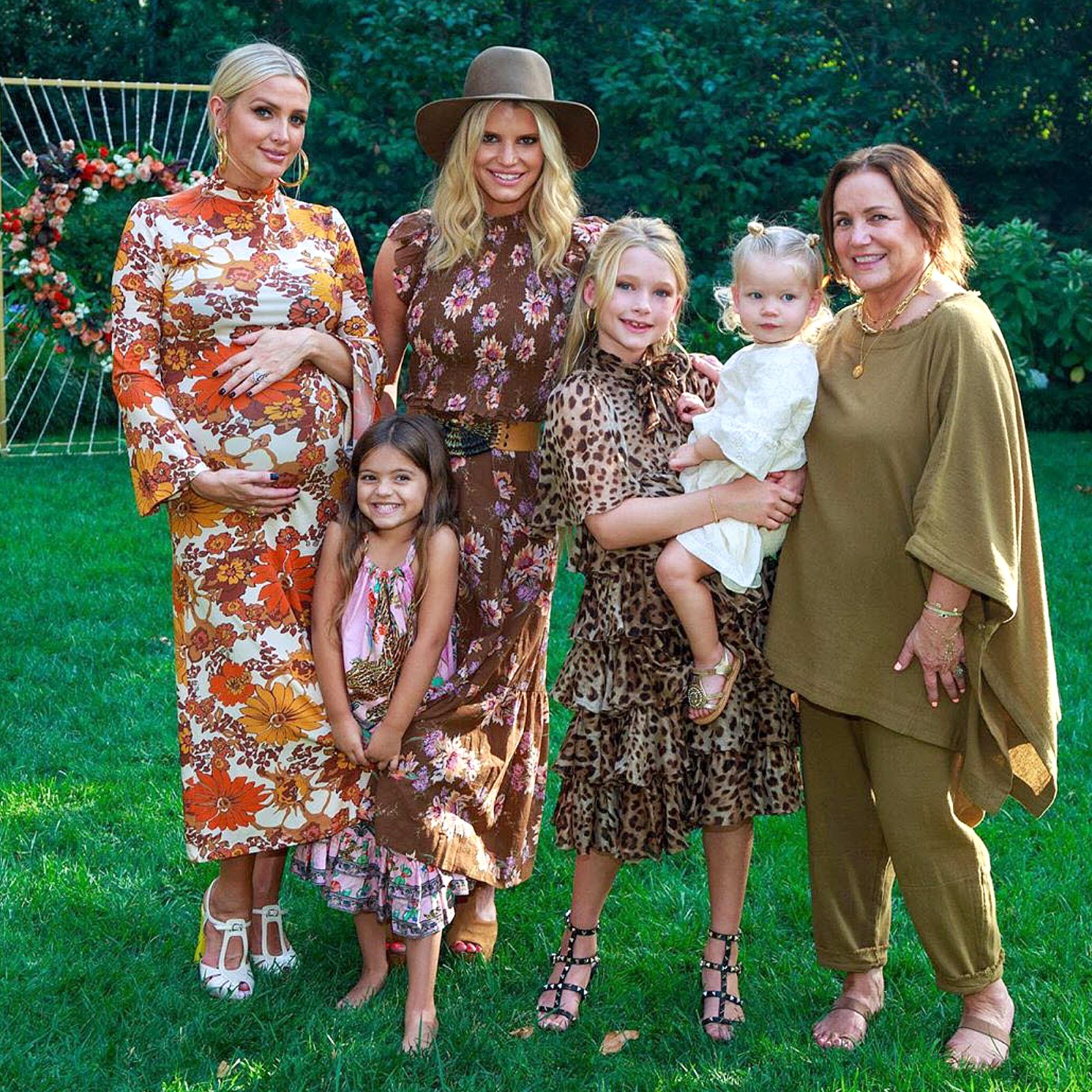 Pregnant Ashlee Simpson Celebrates Baby Shower With Jessica: Pics | Us ...