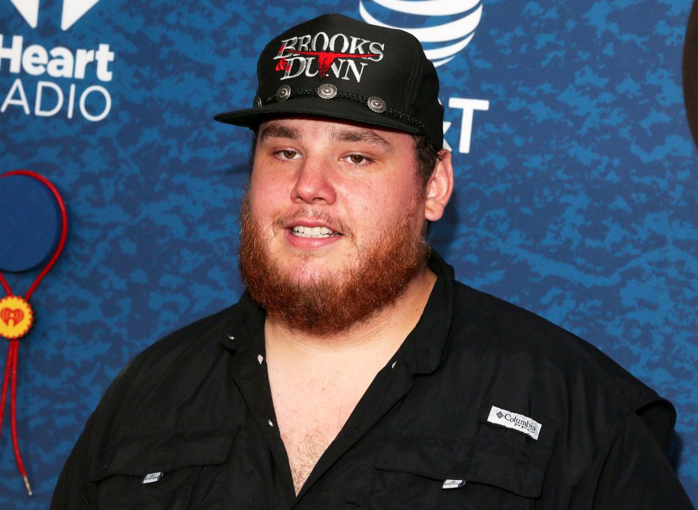 Luke Combs Apologizes Over Use of Confederate Flag Imagery | Us Weekly