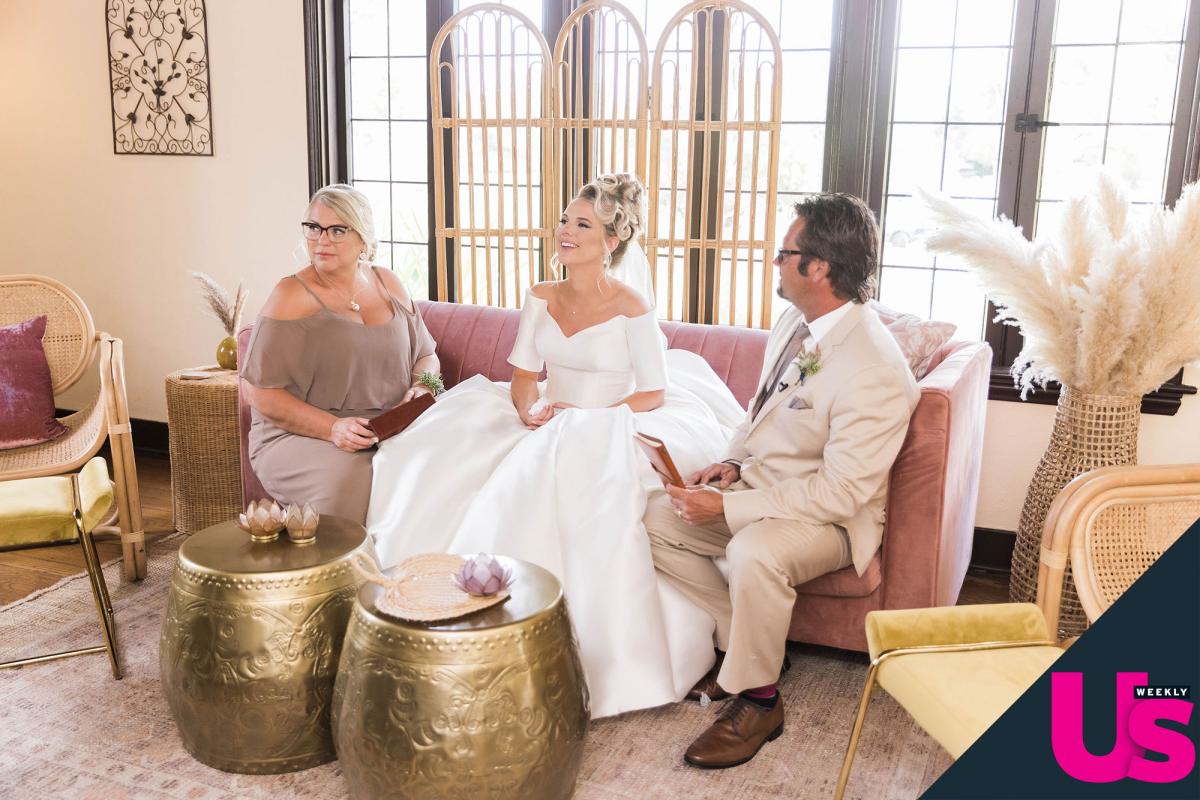 Big Brother's Nicole and Victor Marry in Florida: Photos | Us Weekly