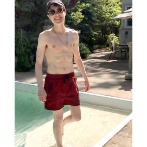 Elliot Page Shows Off Abs in 1st Swimsuit Photo Since Transition | Us ...