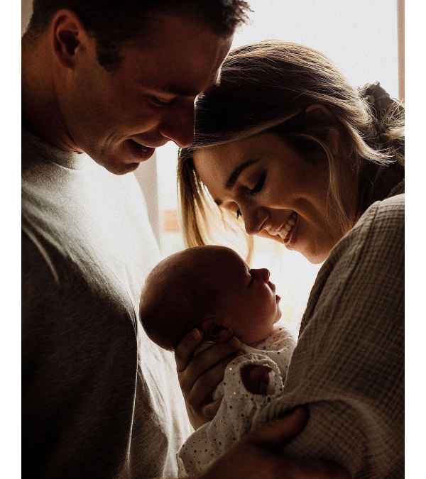 Sadie Robertson, Christian Huff Post Family Pics With Daughter Honey ...