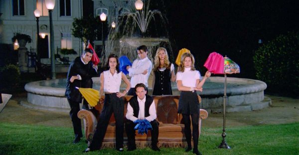 ‘Friends’ Reunion Deleted Scene: How the Fountain Opening Happened | Us ...