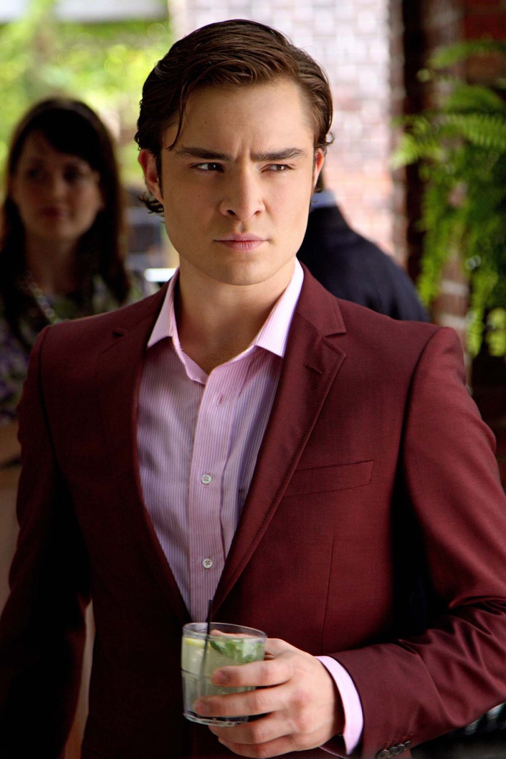 Every Time the New 'Gossip Girl' Brings Up the Original Characters ...
