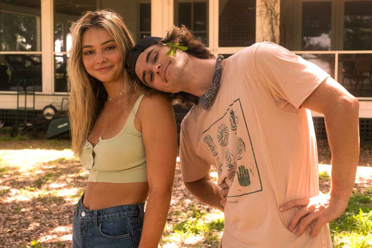 Outer Banks' Chase Stokes 'Thankful' for Girlfriend Madelyn Cline