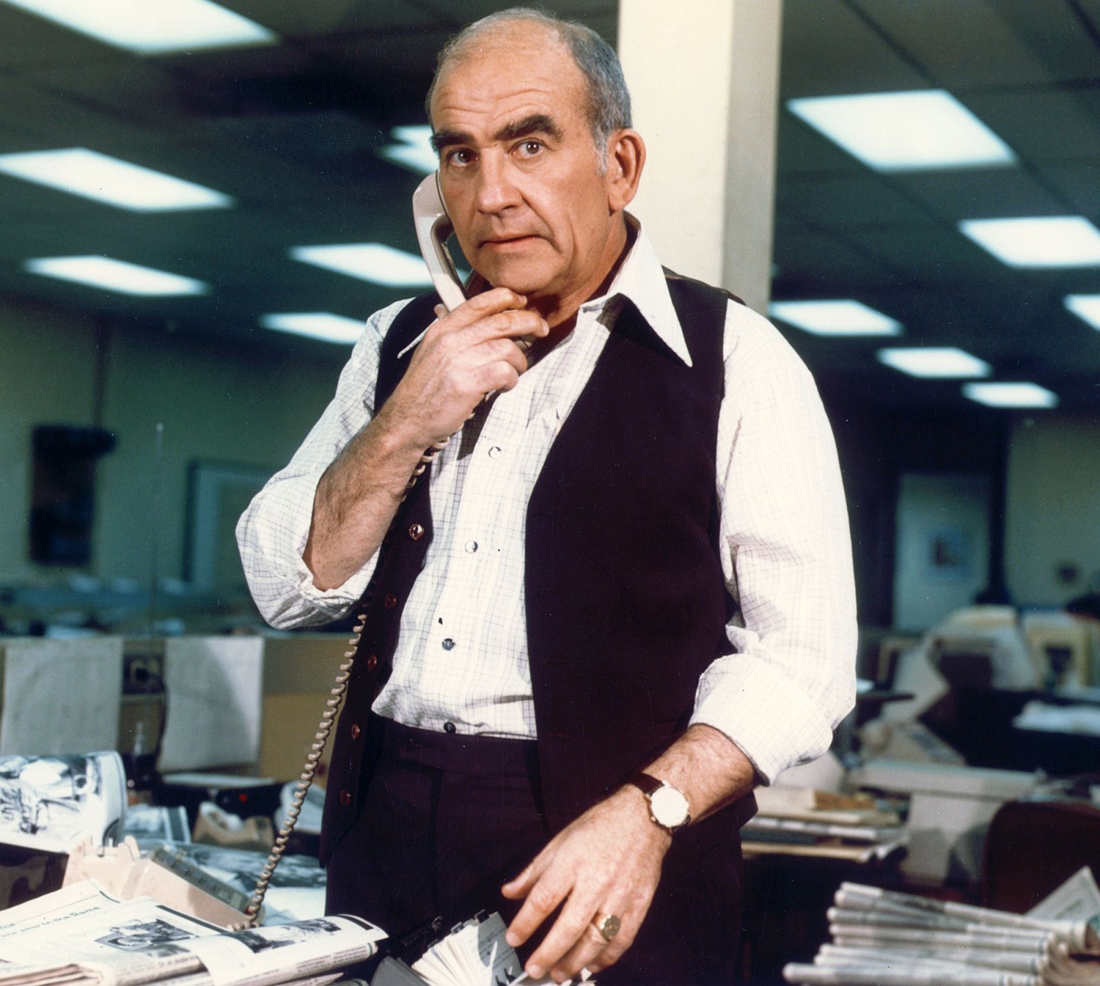 Ed Asner Dead at 91: ‘Mary Tyler Moore’ Star Leaves Huge Legacy | Us Weekly